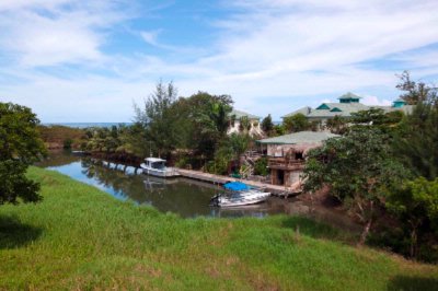 TURQUOISE BAY DIVE & BEACH RESORT - Roatan Milton Bight 34101