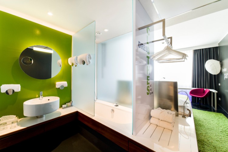 RADISSON BLU ES. HOTEL, ROMA - Rome Via Filippo Turati 171 00185