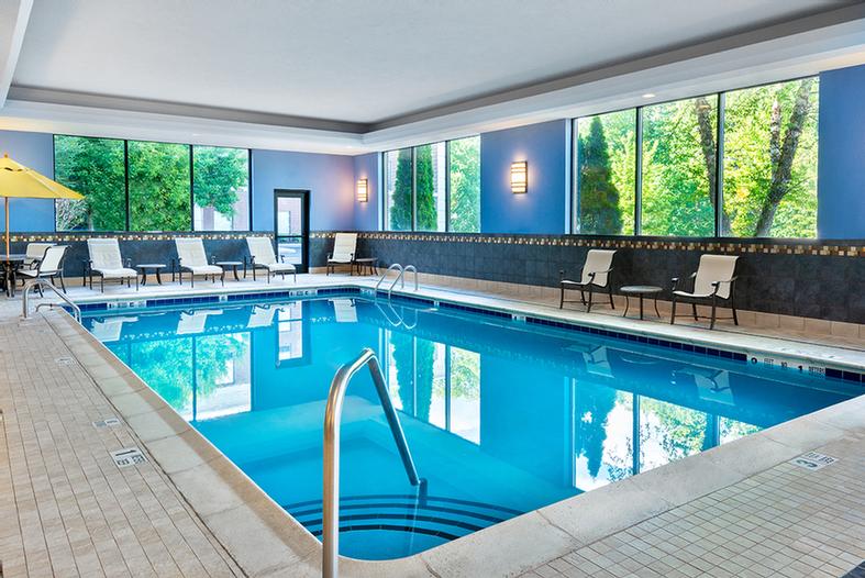 HAMPTON INN® & SUITES HARTFORD/FARMINGTON - Farmington CT 301 Colt ...