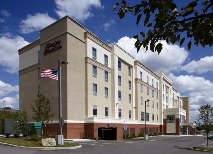 HAMPTON INN® & SUITES PITTSBURGH AIRPORT SOUTH–SETTLERS RIDGE ...