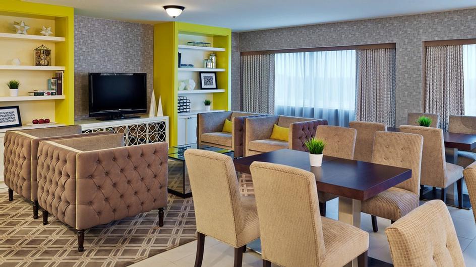 SHERATON® DETROIT NOVI HOTEL - Novi MI 21111 Haggerty Rd. 48375