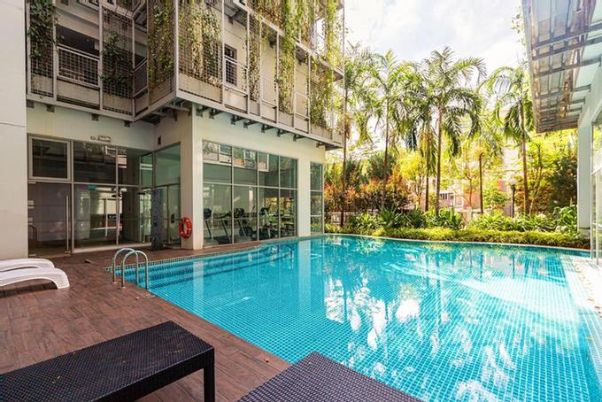 OXLEY THANKSGIVING RESIDENCE - Singapore 328 River Valley Rd. 238360