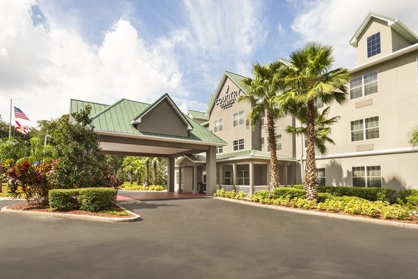 SEFFNER INN AND SUITES - Seffner FL 11551 Discovery Lane 33584