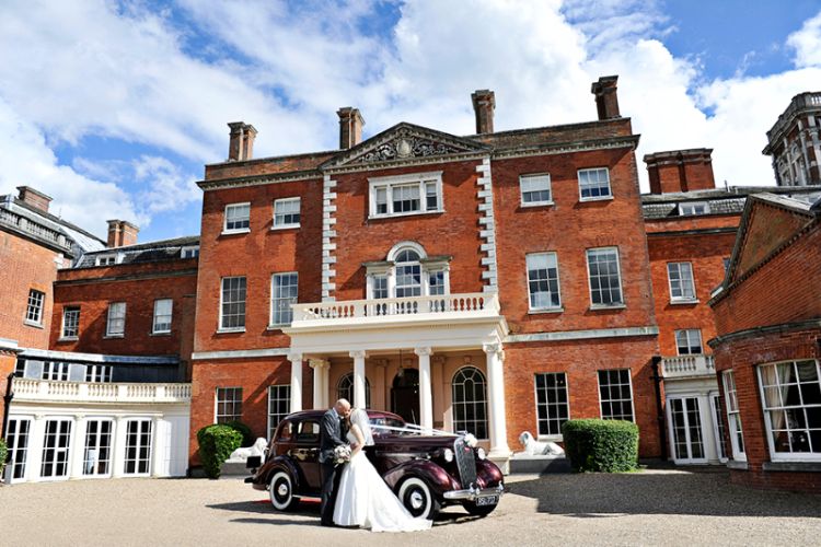 DE VERE THEOBALDS ESTATE - Cheshunt Lieutenant Ellis Way EN75HW